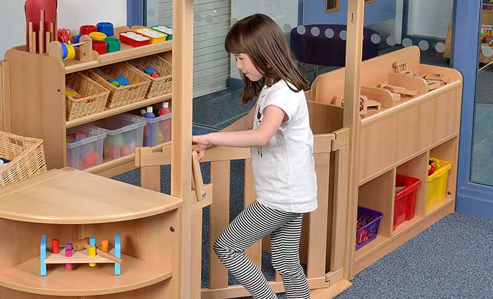 e4e - RS Room Scene 9