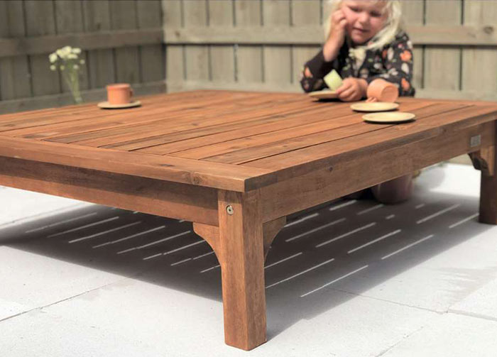 e4e - Outdoor Low Play Table