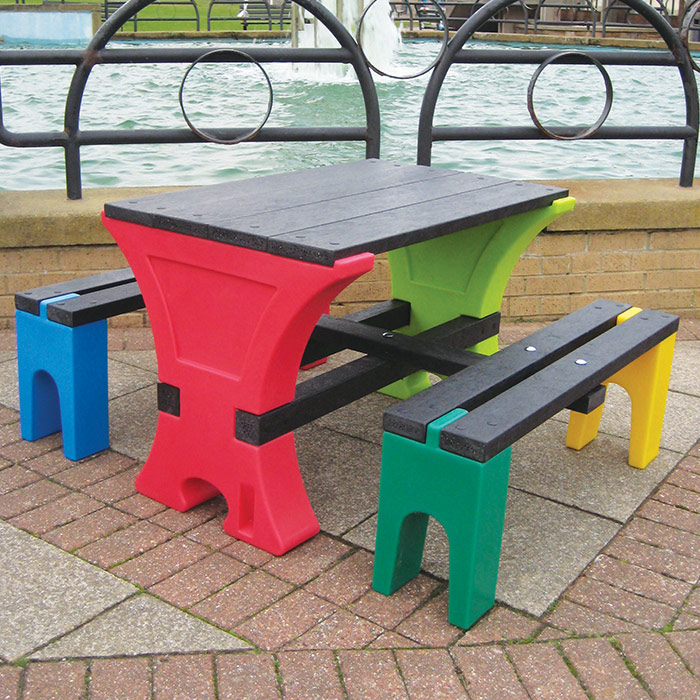 e4e - Junior Table Set