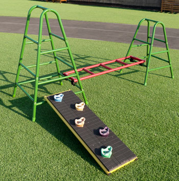 Freestanding Outdoor Play Gym Equipment